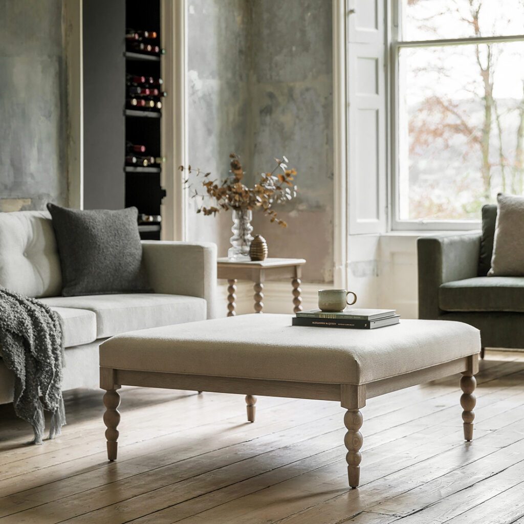 Bobbin Square Oak Side Table | Side Tables | Furniture